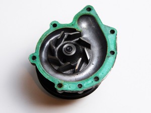 Water pump Jaguar XJS / XJ Series III V12